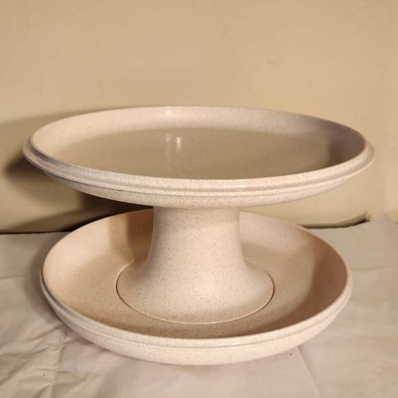 Tupperware | Dining | Tupperware Four Piece Pedastol Serve It All 531 ...